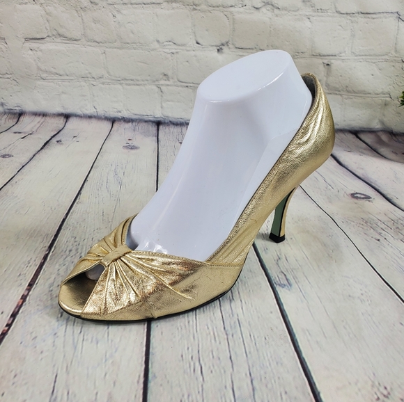 Cynthia Rowley | Shoes | Gold Cynthia Rowley Heels | Poshmark